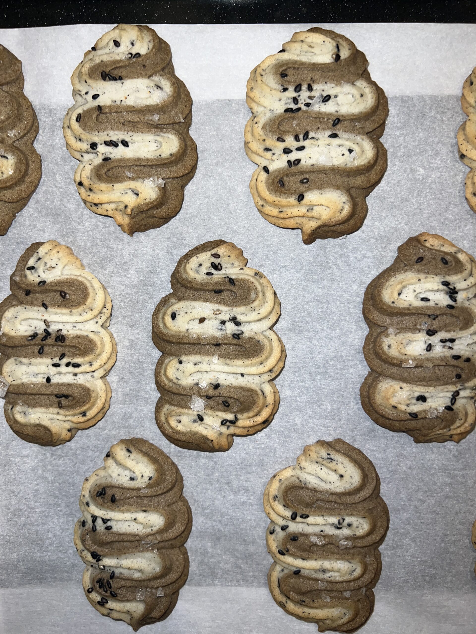 Black Sesame & Hojicha Swirl Sable Shortbread Cookies